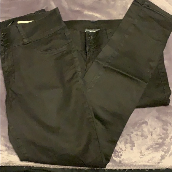 Hot Topic | Jeans | Black Skinny Jeans | Poshmark